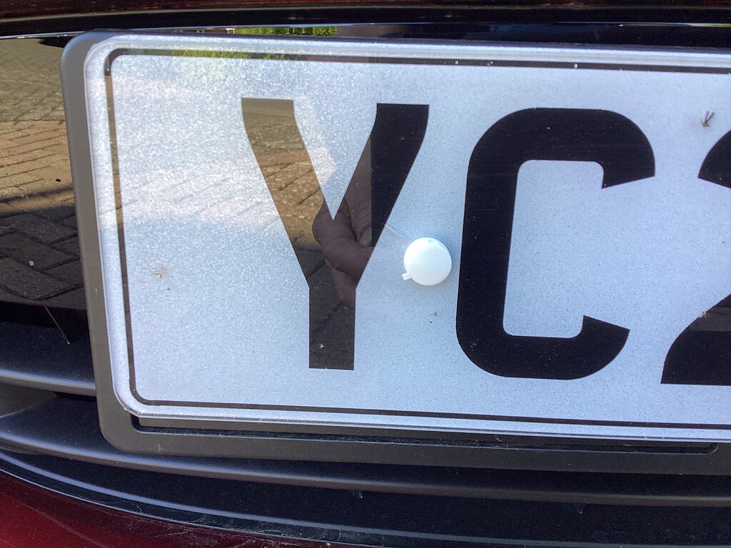 Poor number plate fitment - Car Talk - MX-5 Owners Club Forum