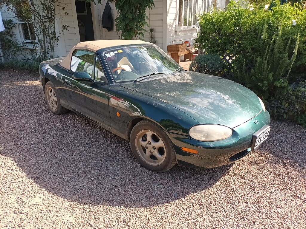 Whatisit? Is it what i think it is? - Spotted - MX-5 Owners Club Forum